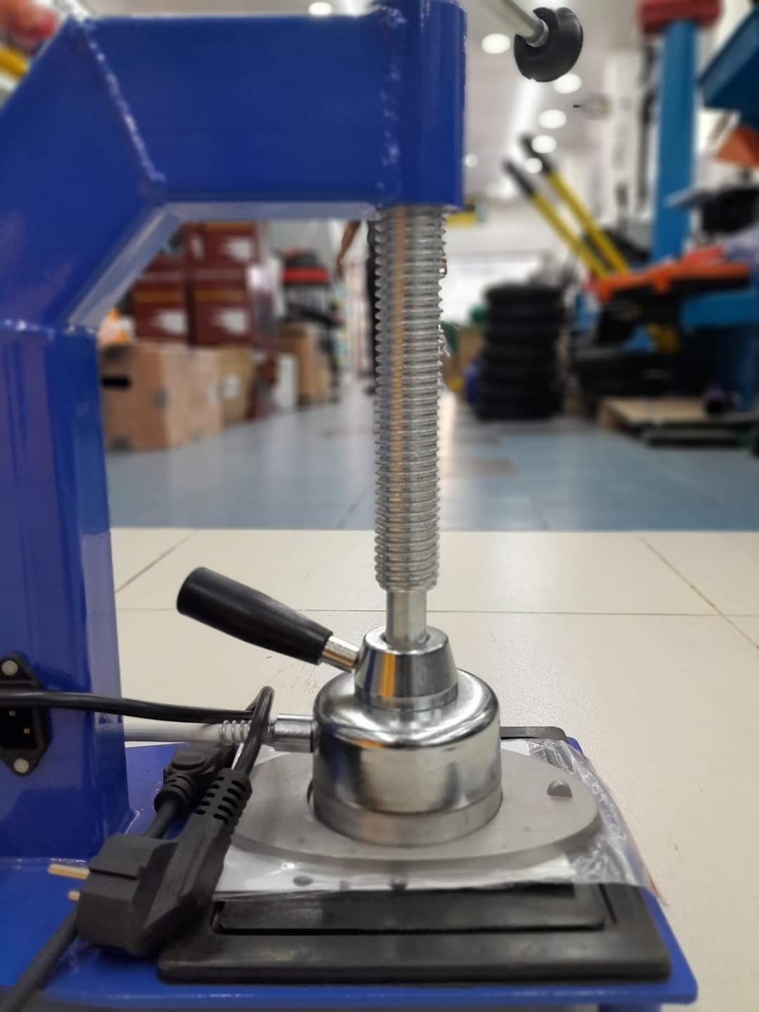 TIRE PUNCHER MACHINE – Ekro Lanka Trading